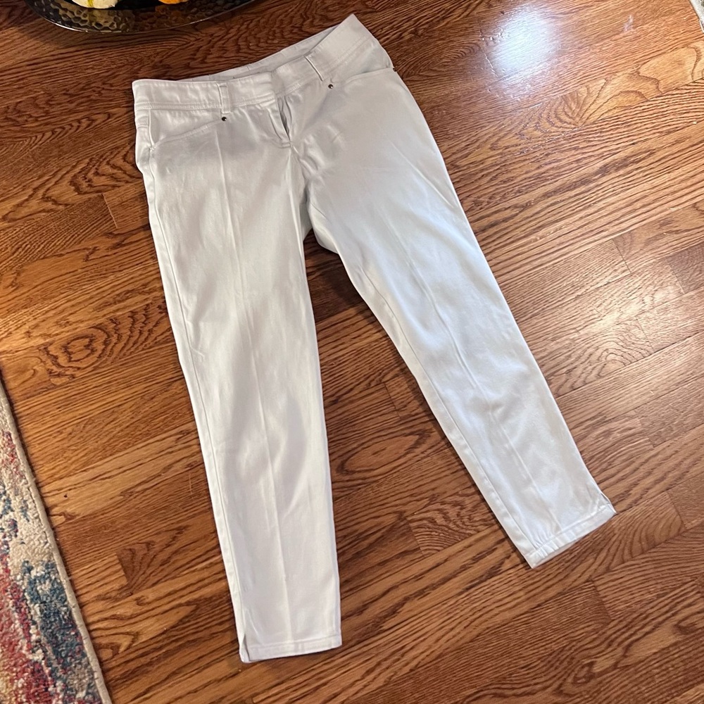 Cache White Cropped Pants W/ Silver Detail Size 0 - E… - Gem